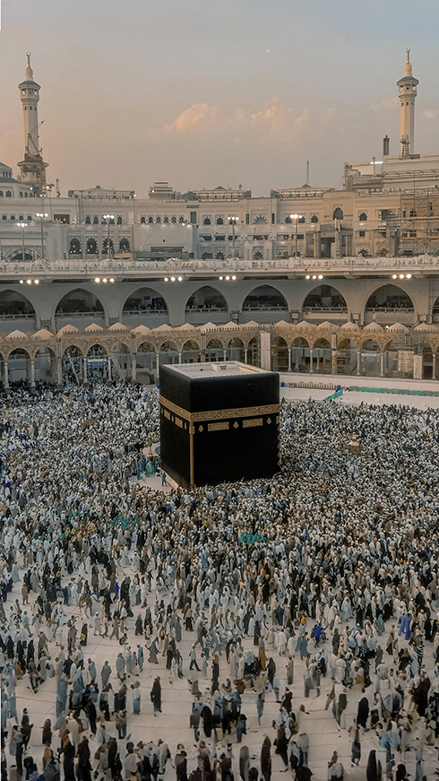 Masjid Al Haram Mecca Daytime [11x17” Poster] – Akhirah Studios